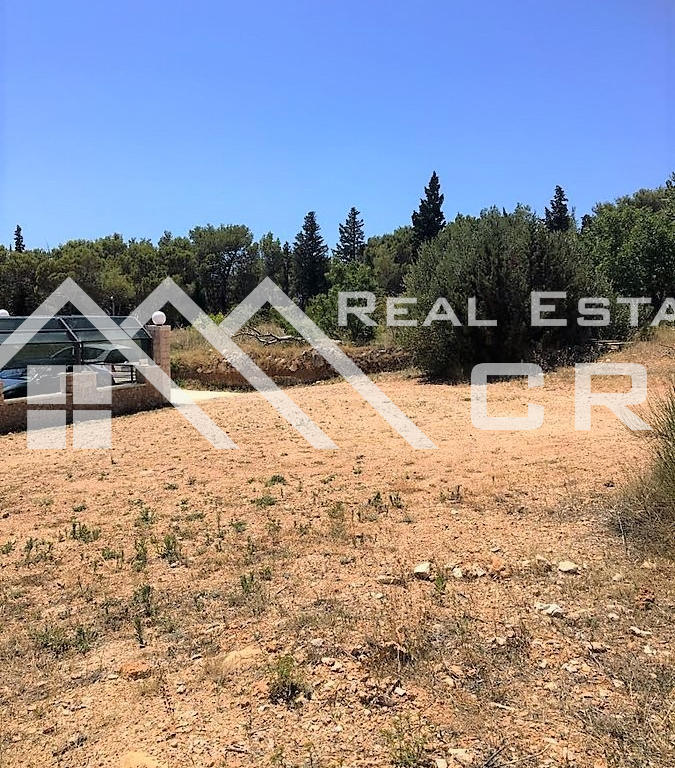 Brac properties - Nice building land in a peaceful area of Bol, for ...